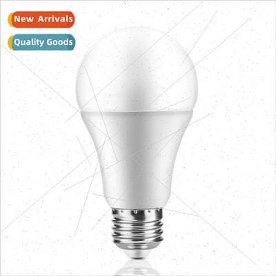 14 LED Sensor ght Bulb Auto Dusk to Dawn Auto On/Off Globe L