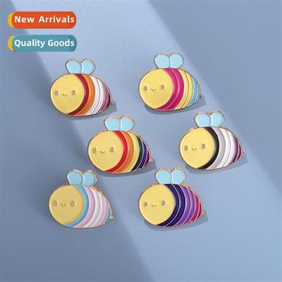 Cute carto bee series  animal badges shirt skirt decorative