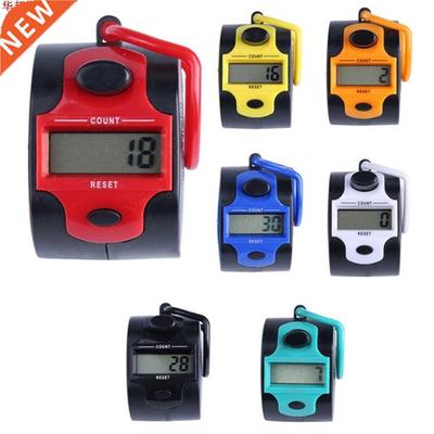 Compteur d'affichage de Golf de Clicker tenu dans la main de