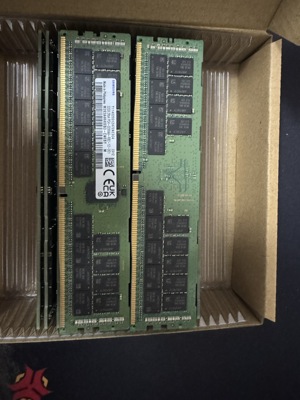 M393A4K40EB3-CWEBY 32G 2RX4 DDR4 3200AA ECC RDIMM