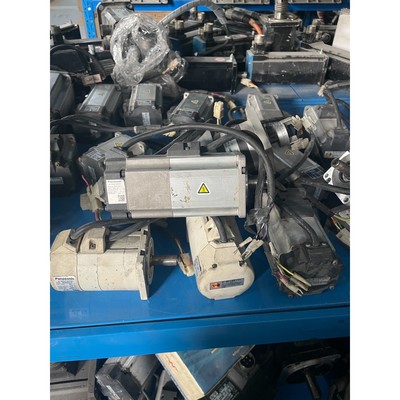 MHMJ042G1V伺服电机400W,拆机件,功能完好!