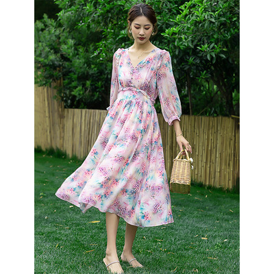 海边度假真丝连衣裙女显瘦气质夏季热卖新款桑蚕丝沙滩裙碎花长裙