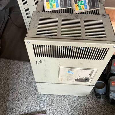 议价3G3RV-B4370-ZV1变频器，功能好的，实物拍摄的照可维修翻新