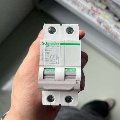 议价正品Omart开关断路器，型号OSMC32N2C10，