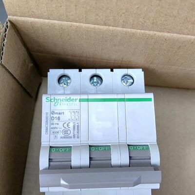 OSMC32N3D16A   施耐德断路器,仅此一只(请询价)