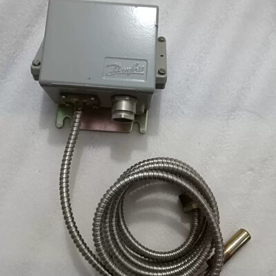 060L310666 060L3106