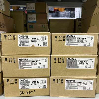 可维修-全新Mitsubishi 三菱Q64DAN D/A转换模块，