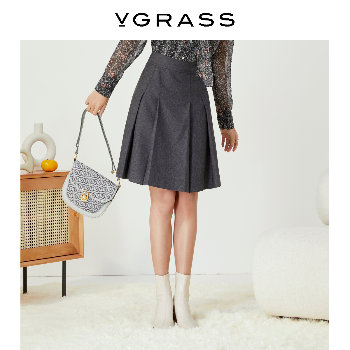 VGRASS维格娜丝秋季新款学院风褶皱半身裙VSB2N11180_虎窝淘