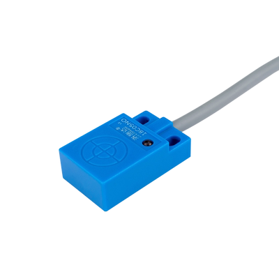 洛施达方形电感式三线接近开关