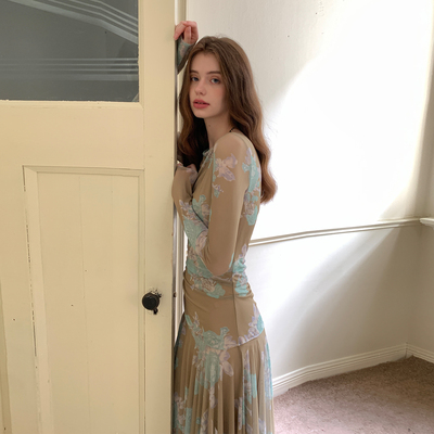 竹依依法式薄荷绿印花薄纱连衣裙