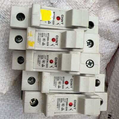 议价RT28N-32X熔断器底座，32A额定电流，1P带灯设