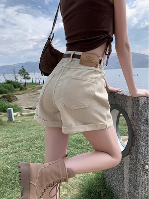 杏色卷边阔腿牛仔短裤女2025初秋穿搭高腰显瘦小个子a字辣妹热裤