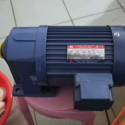 TL厦门东历齿轮减速电机YS750W卧式马达TUNGLEE台