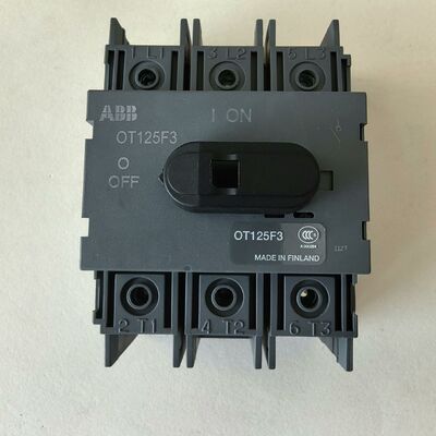 隔离开关 OT125F3 3P 125A。没