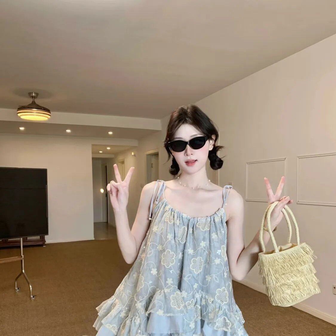 时尚套装女夏季森系甜美荷叶边吊带背心钩花镂空阔腿裤两件套绝美