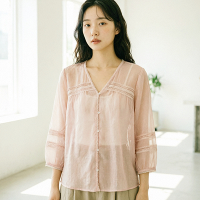 夏季新款温柔风缕空花边V领单排扣七分袖100苎麻小衫上衣女