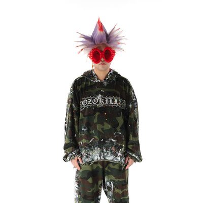 迷彩破坏泼墨铆钉连帽卫衣