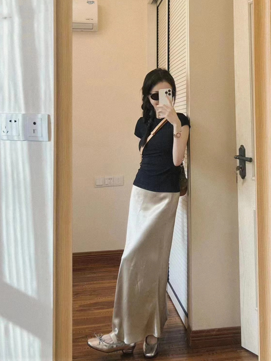 夏季盐系轻熟辣妹纯欲风高级感御姐气质女神范上衣裙子两件套装女