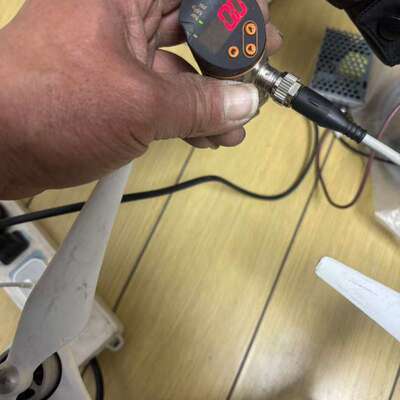 议价闲置压力传感器PN7092两个，要的拿走，通电灯亮