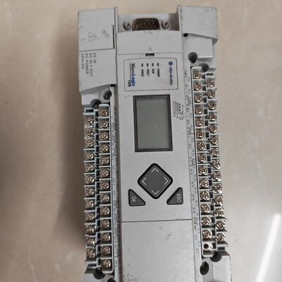 议价AB 1766-L32BXBA功能正常。可维修