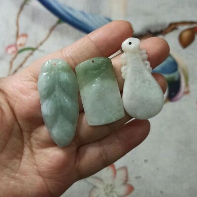 天然翡翠吊坠杂件叶子