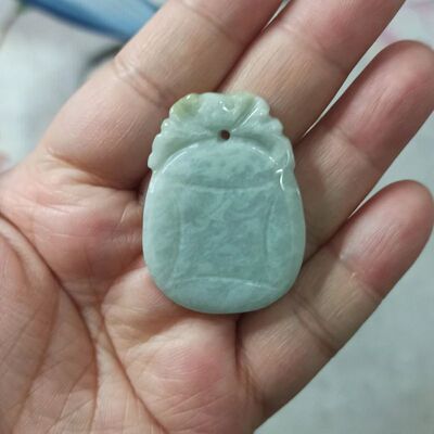 翡翠吊坠飘花花牌福袋挂件