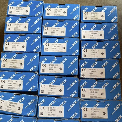 SICK西克中距离激光传感器DT50-P1114 订货号1047581全新正品现货