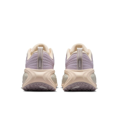 Nike耐克VOMERO女子跑步鞋IW1233-102