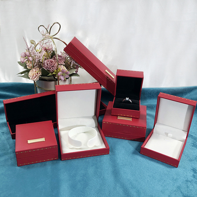 新款高级感烫花边首饰盒充皮纸红色直角翻盖珠宝饰品盒项链吊坠盒