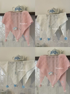 现货2025秋冬新款三角围巾毛球烫钻保暖可爱少女披肩围脖配饰女