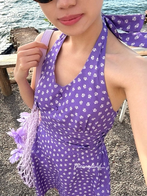【现货】漂亮紫～春夏紫色碎花甜美挂脖连衣裙度假风收腰短裙女