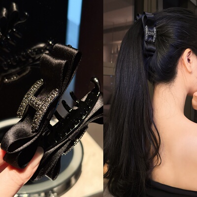也超美！满钻H黑色丝带香蕉夹