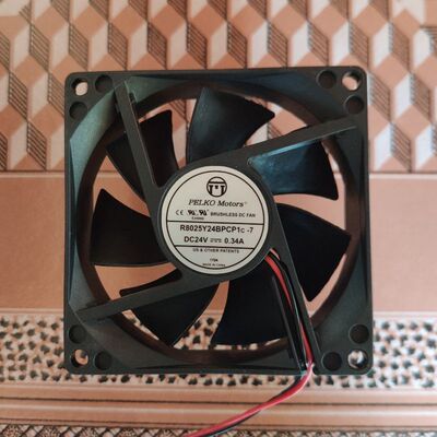 议价C8025X24SPLP1 24V0.12/0.34/0.37A 伏电梯盒焊机变频器 小风