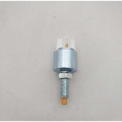 适用于丰田 老威驰AXP4 老皇冠JZS133/155 刹车灯开关84340-47010