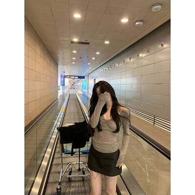 shelpan天使肌肤 天丝羊毛v领扭e结长袖t恤女春季内搭上衣打底LT0