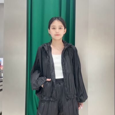 VIZAVIZA女士简约时尚外套V24307D05033