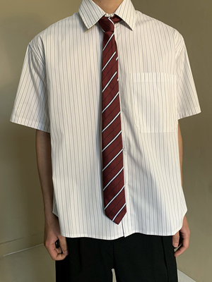 美式休闲条纹短袖衬衫男夏季口袋设计复古学院风宽松竖纹衬衣情侣