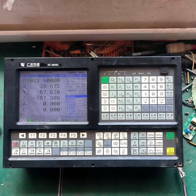 议价广州KY-980Mc数控系统 三轴铣系统成色一般。功能