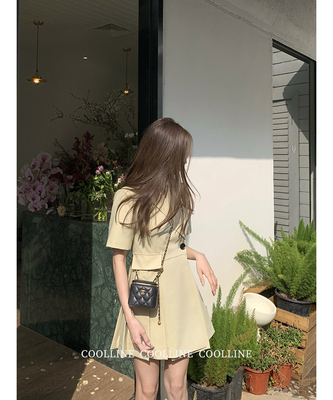 半裙青提浅绿色通勤日常西装裙