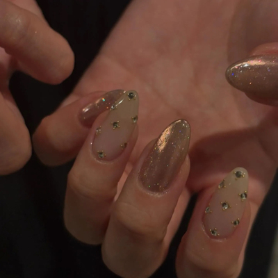 2026新款高级棕色纯色纯手工穿戴甲海莉气质杏仁美甲中长款甲片