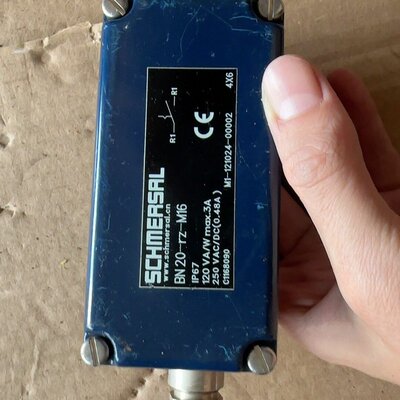 议价SCHMER5ALBN20-rz-M16可维修