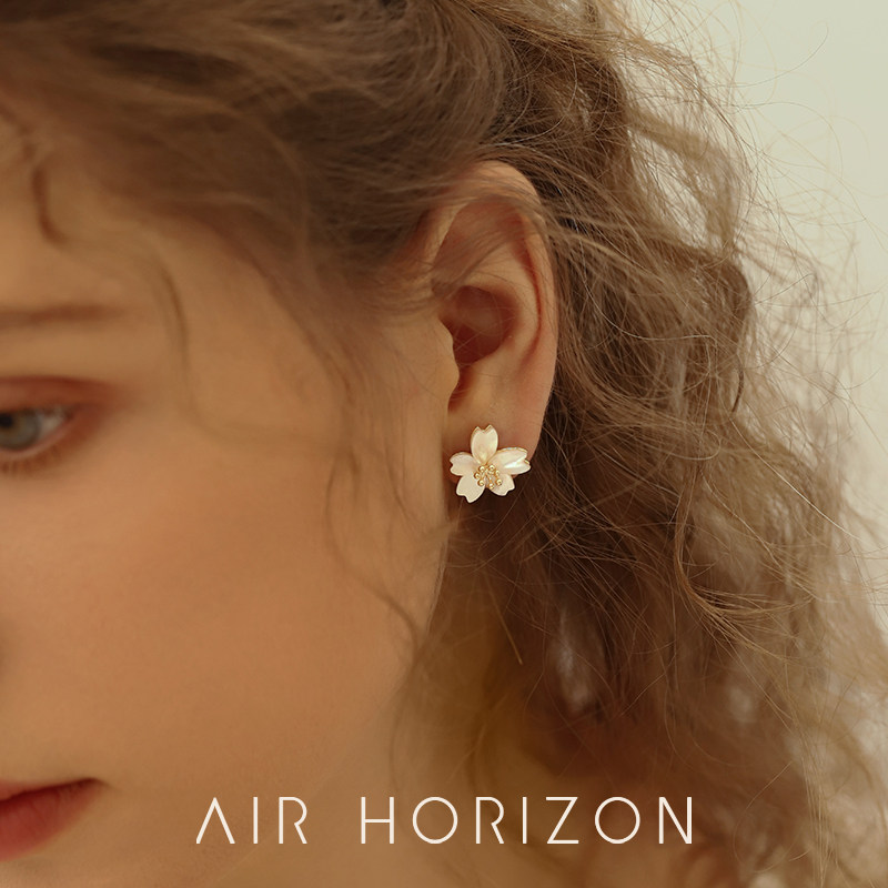 AIR-HORIZON白贝母花朵耳钉女法式耳环气质轻奢高级感独特耳饰