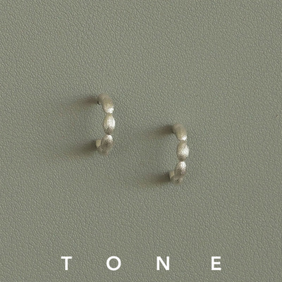 TONE 丝绸光泽手工拉丝耳圈耳夹硅胶球高级感简约气质无耳洞耳钉