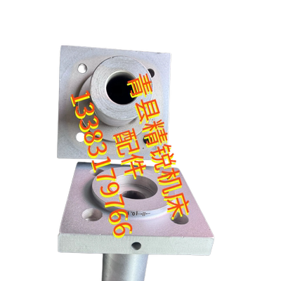 CW6163尾座后盖。内孔30 对角孔距152