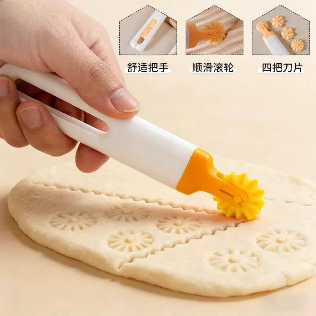 披萨打孔器不锈钢滚轮切面刀滚针烘焙面皮面包饼干滚刀排气扎孔器
