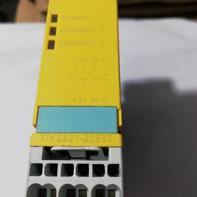 议价安全继电器TK2821-2CB30TK2825-1AL20TK2827-1AL20