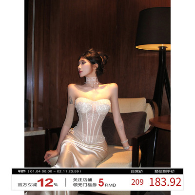 牛了牛了 高级感穿搭套装女2025冬季亮片鱼骨胸衣抹胸上衣半身裙