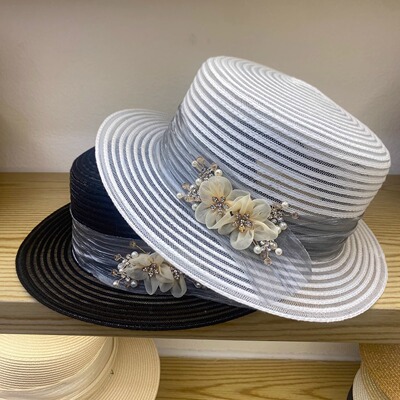 法式复古珍珠花朵平顶草帽