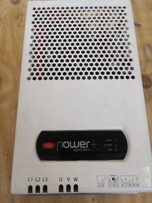 未使用进口卡乐变频器,无原包装,型号:PSD10354