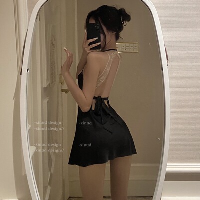 吊带裙床上逗挑丝袜情调制服